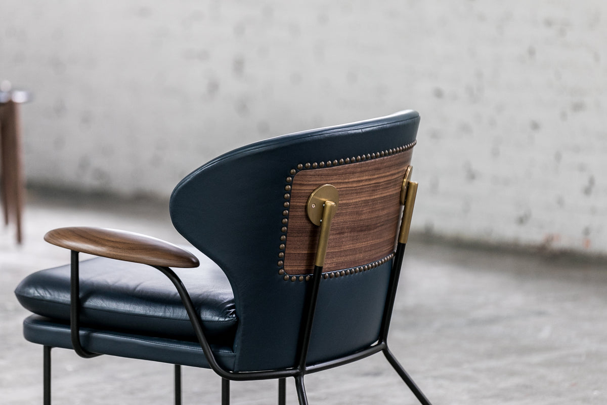 Lounge Chairs & Ottomans – Stellar Works